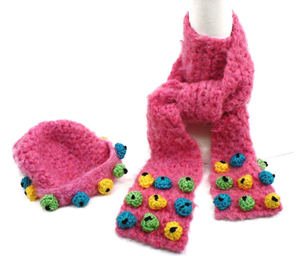 Bobble Scarf and Hat | FaveCrafts.com