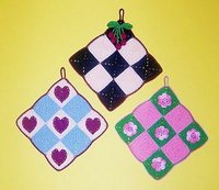 Decorative Checkerboard Potholders | AllFreeCrochet.com
