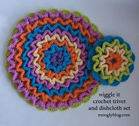 Wiggly Trivet and Dishcloth Set | AllFreeCrochet.com