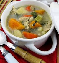 Farmhouse Chicken Chowder | RecipeLion.com