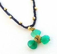 Wire-Wrapped Clover Pendant | AllFreeJewelryMaking.com