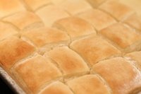 School Cafeteria Yeast Rolls | RecipeLion.com