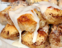 Cheesy Breakfast Monkey Bread | RecipeLion.com