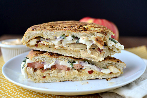 Copycat Panera Bread Frontega Chicken Panini | RecipeLion.com