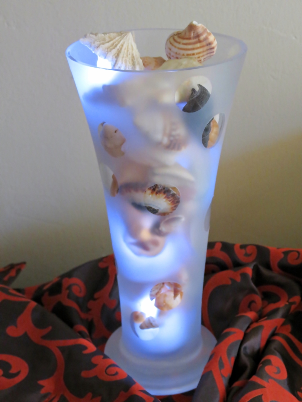 Polka Dot Spring Vase Craft | FaveCrafts.com