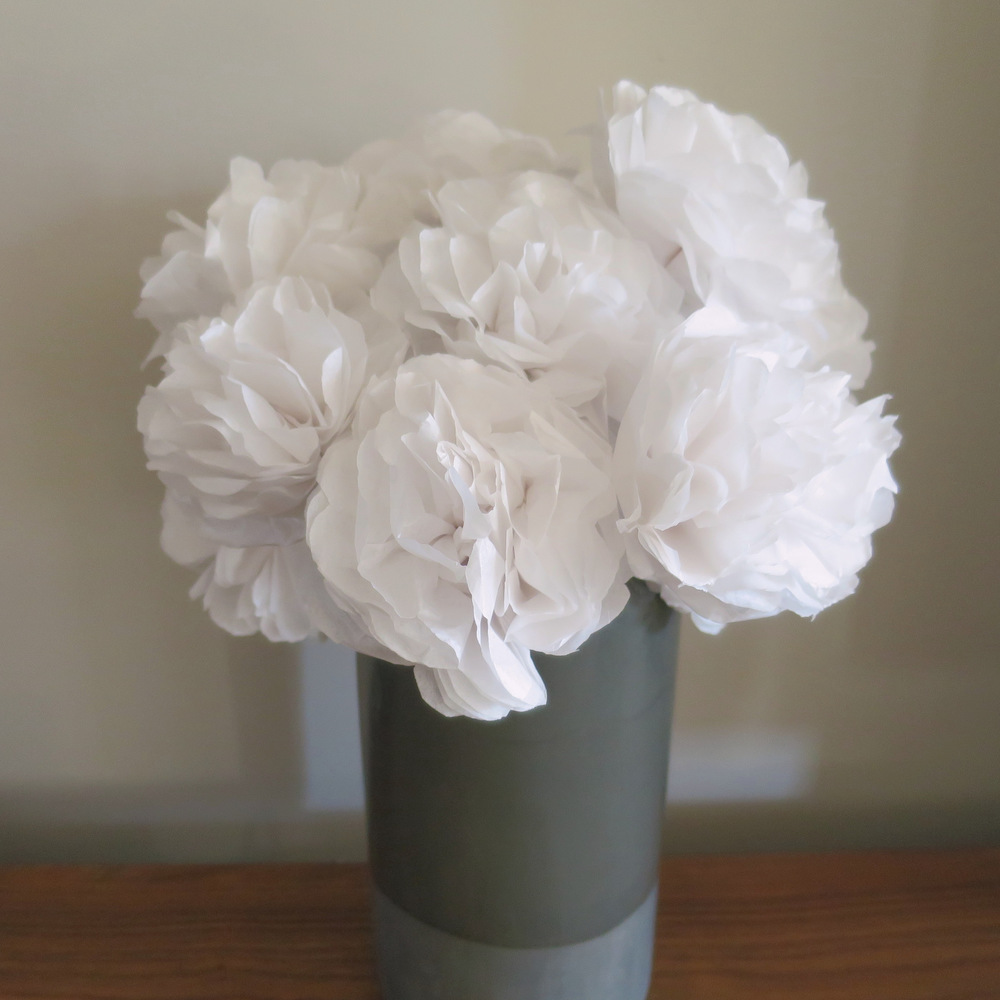 Simply Gorgeous Paper Posies | AllFreeHolidayCrafts.com