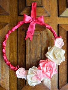 Pretty in Pink DIY Spring Wreath | FaveCrafts.com