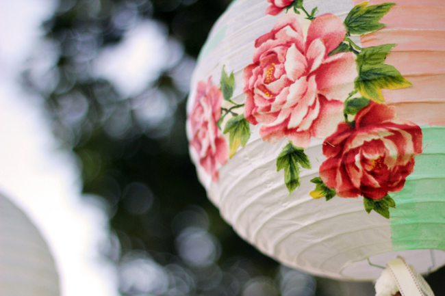 Festive Vintage Paper Lanterns | AllFreeDIYWeddings.com
