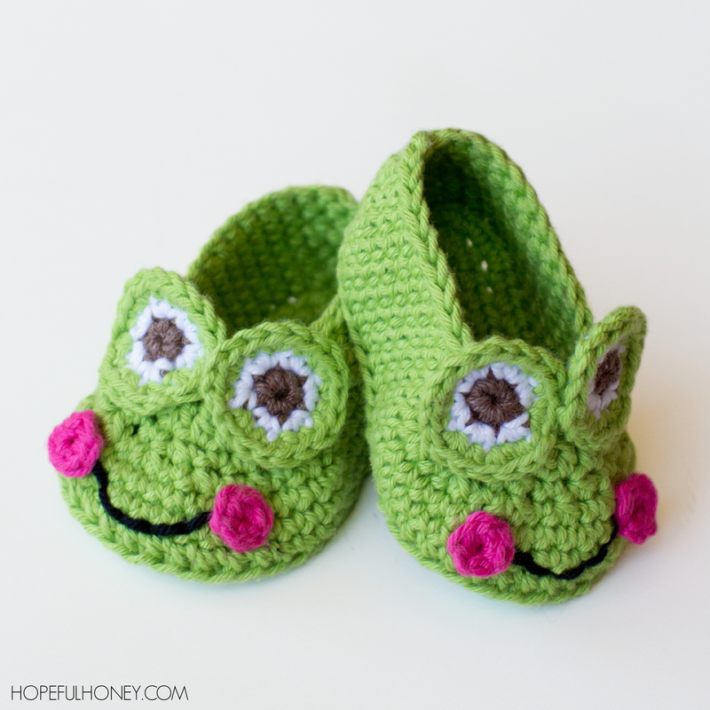 Granddaughter's Favorite Frog Baby Booties | AllFreeCrochet.com
