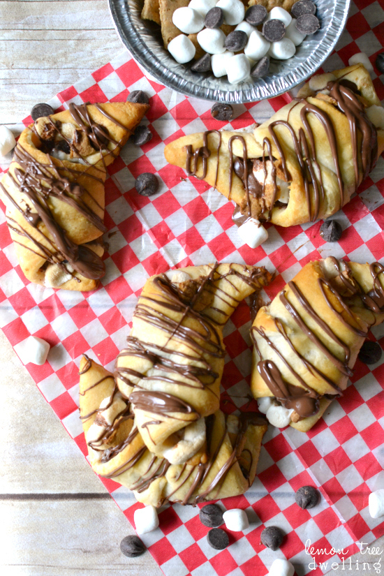 S'mores Crescent Roll | TheBestDessertRecipes.com