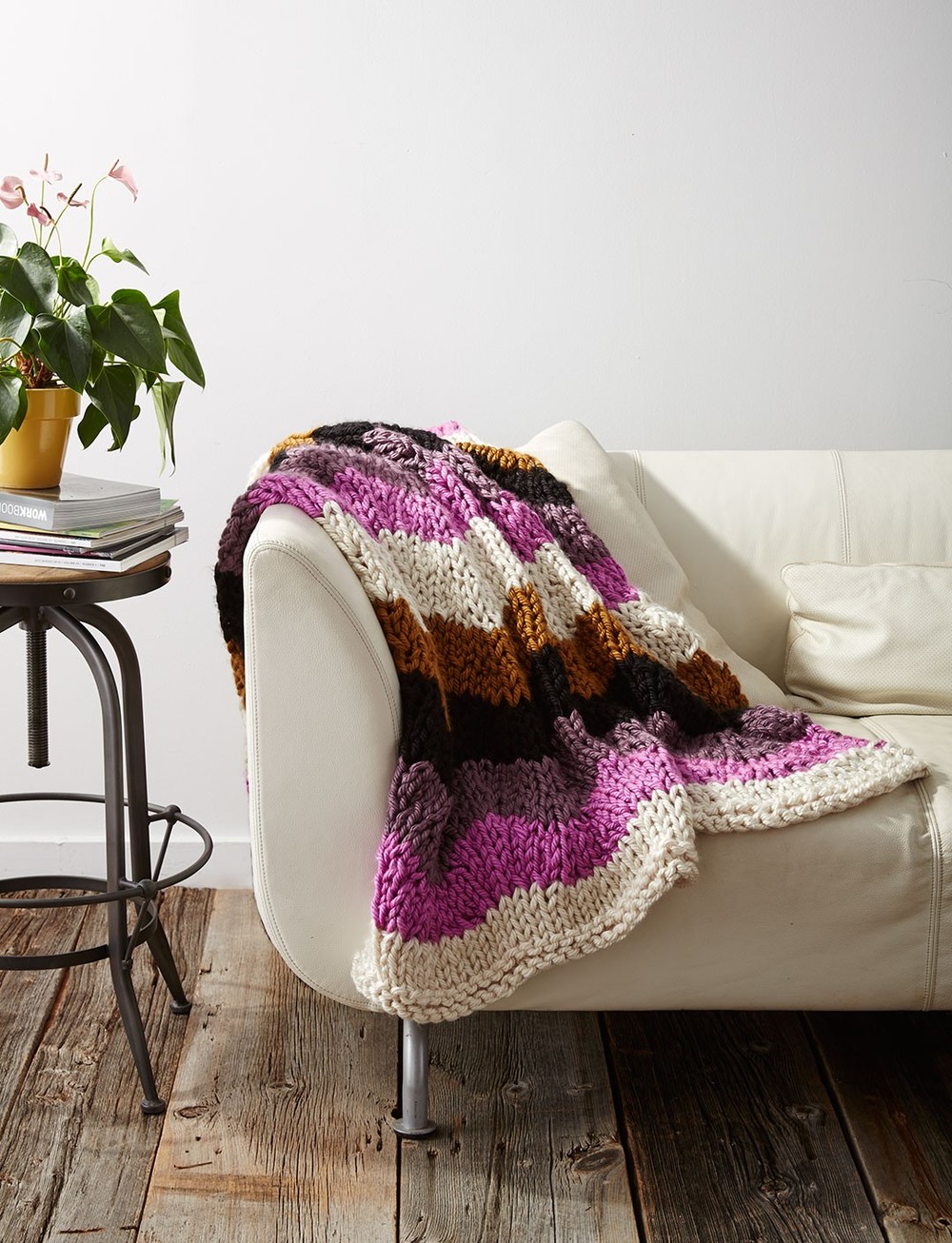 Rolling Waves Knit Throw | AllFreeKnitting.com