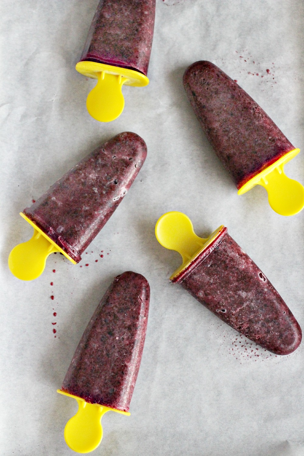 Delicious Blueberry Popsicles | FaveHealthyRecipes.com