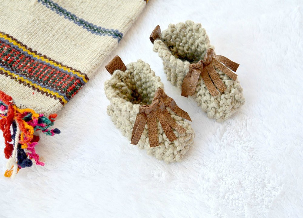 Crossover Knit Baby Booties Pattern | FaveCrafts.com