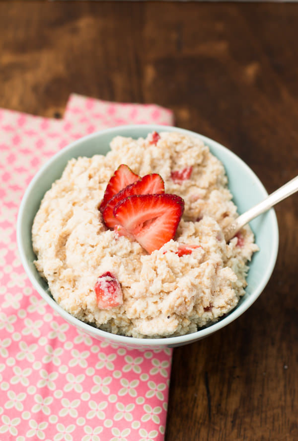 Strawberries and Cream Oatmeal | FaveHealthyRecipes.com