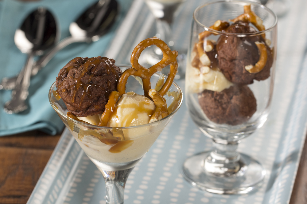 Mini Fudgy Pretzel Cups | MrFood.com