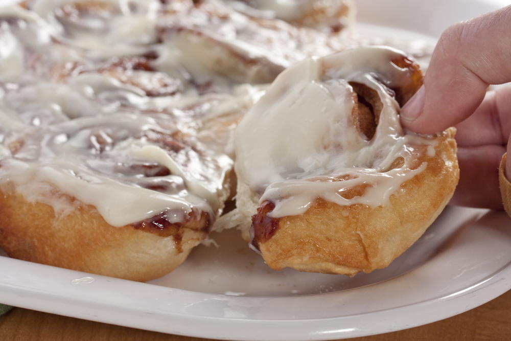 Food Court Cinnamon Buns | MrFood.com