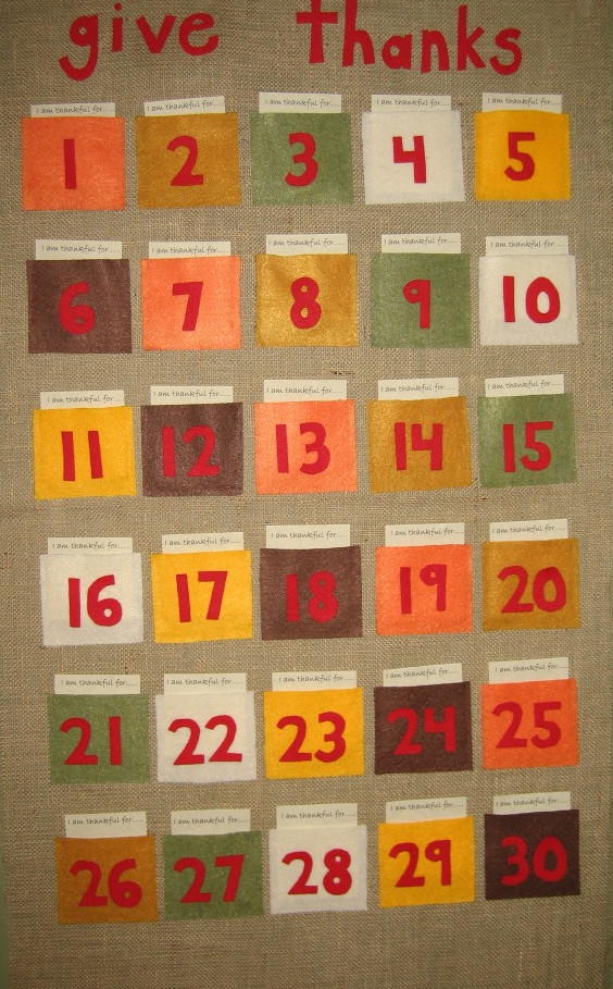 Give Thanks Calendar for the Kids | AllFreeHolidayCrafts.com