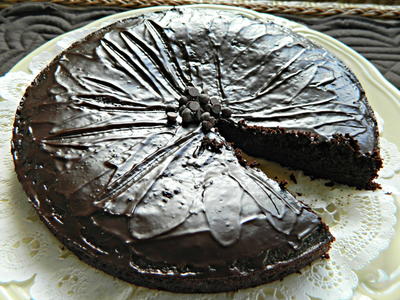 Flourless Deep Dark Chocolate Cake | FaveGlutenFreeRecipes.com