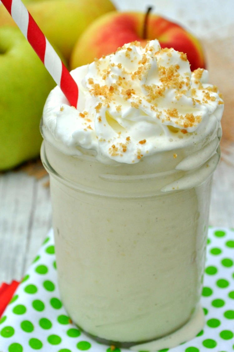 Apple Pie Protein Smoothie | FaveHealthyRecipes.com