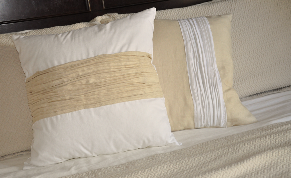 Anthro-Inspired DIY Pillow | DIYIdeaCenter.com