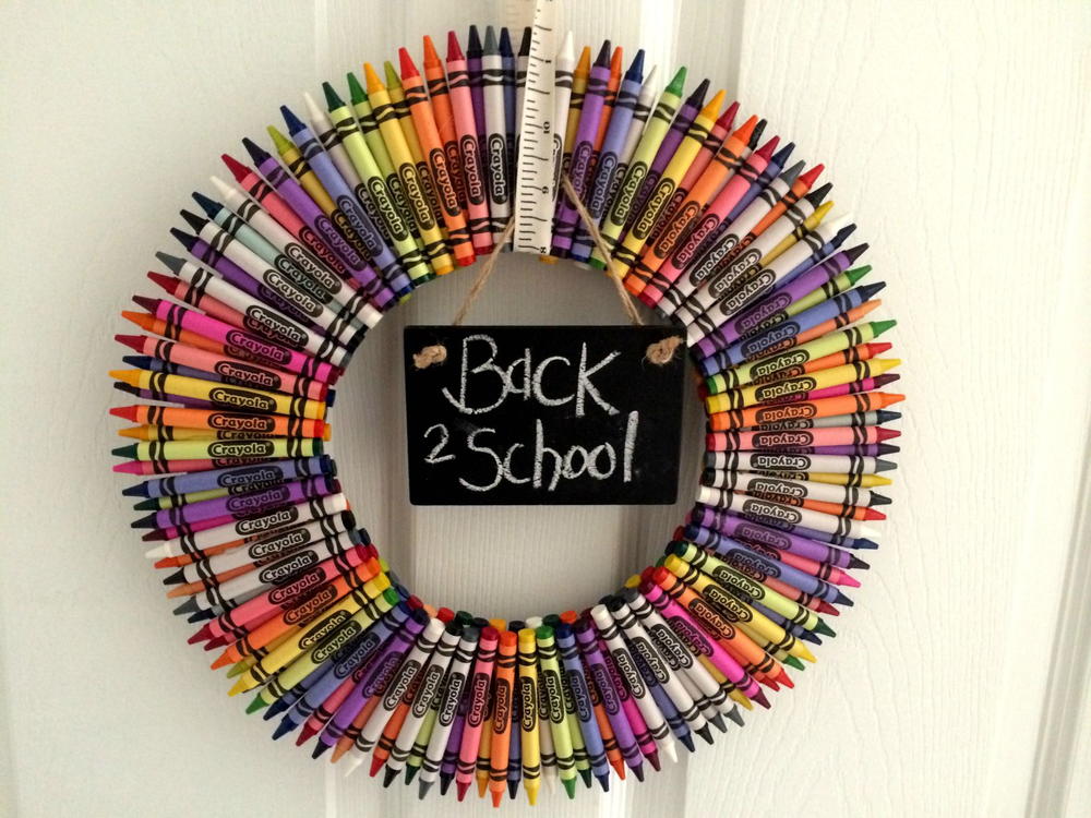 Back-To-School Crayon Wreath | FaveCrafts.com