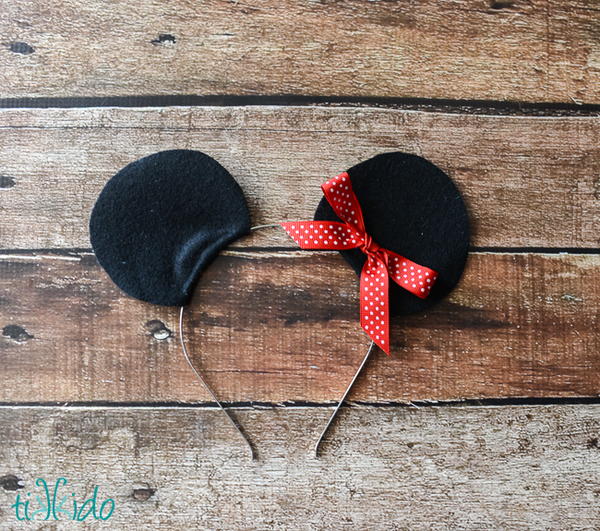 DIY Easy Mickey Mouse Ears | DIYIdeaCenter.com