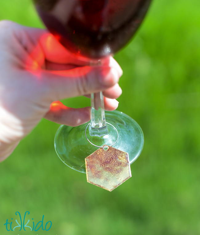 Easy DIY Paper Wine Charms | DIYIdeaCenter.com