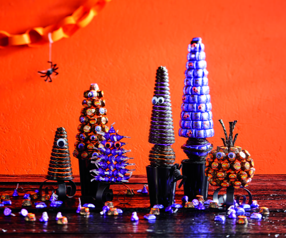 Candy Creature Topiaries | AllFreeHolidayCrafts.com