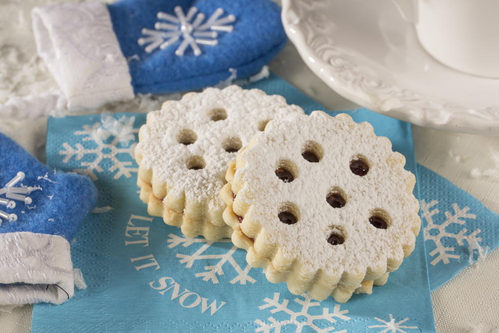 Snowflake Tea Cookies | MrFood.com