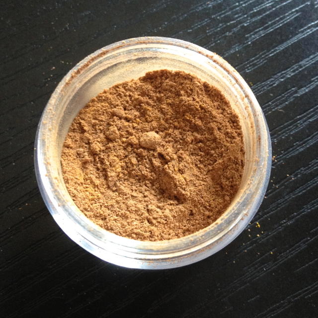 DIY Bronzer | DIYIdeaCenter.com