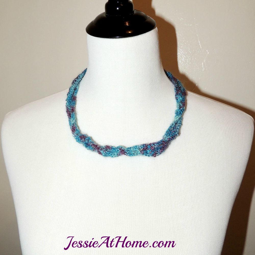 Mesh Crochet Necklace Tutorial | AllFreeCrochet.com