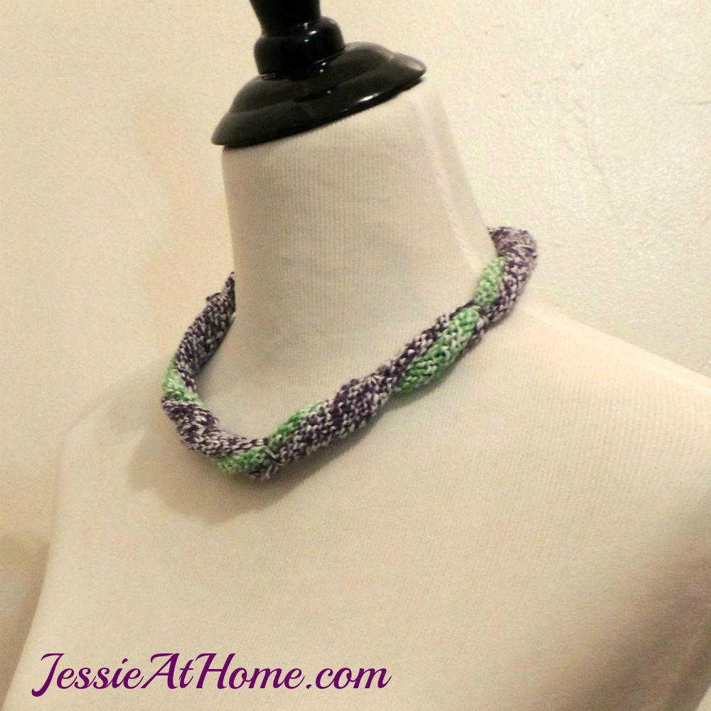 Puffed Pastry Knit Necklace | AllFreeKnitting.com