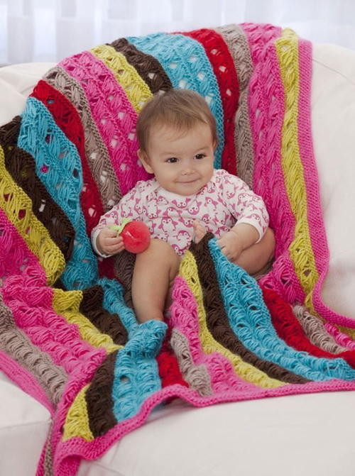 19 Free Baby Blanket Knitting Patterns | FaveCrafts.com