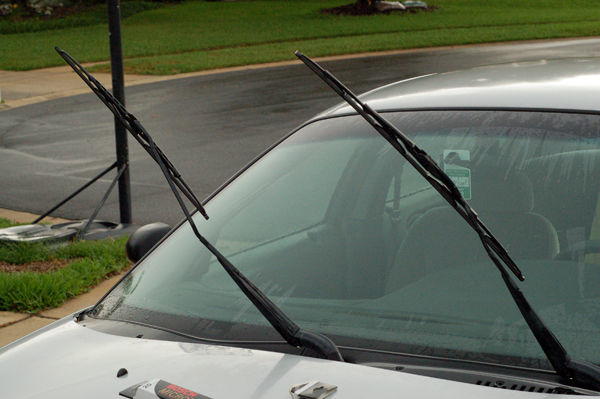 How to Change Your Windshield Wipers | DIYIdeaCenter.com