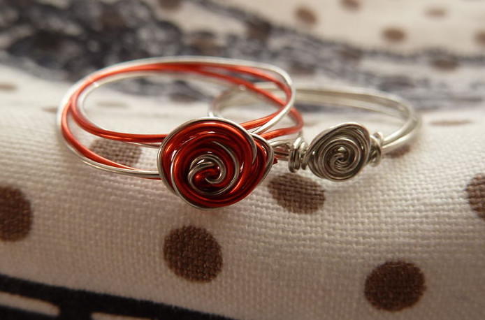 Shimmer and Twist Wire Rings | AllFreeJewelryMaking.com