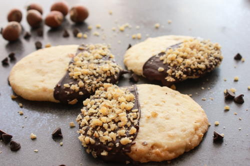 Chocolate Hazelnut Shortbread Cookies | RecipeLion.com