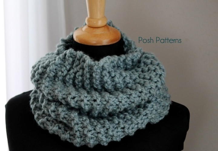 Fast and Easy Knit Cowl | AllFreeKnitting.com