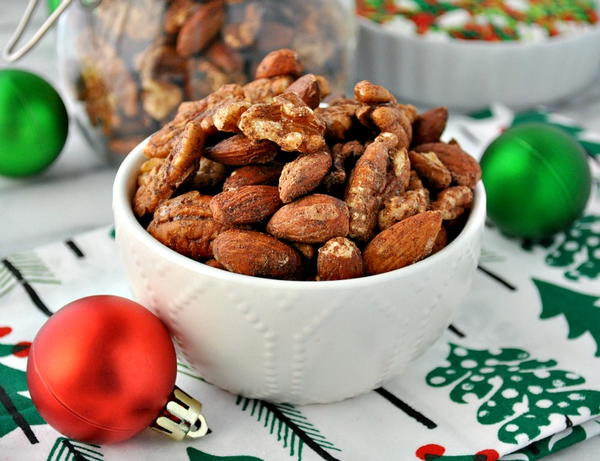 Quick and Easy Spiced Nuts | FaveSouthernRecipes.com