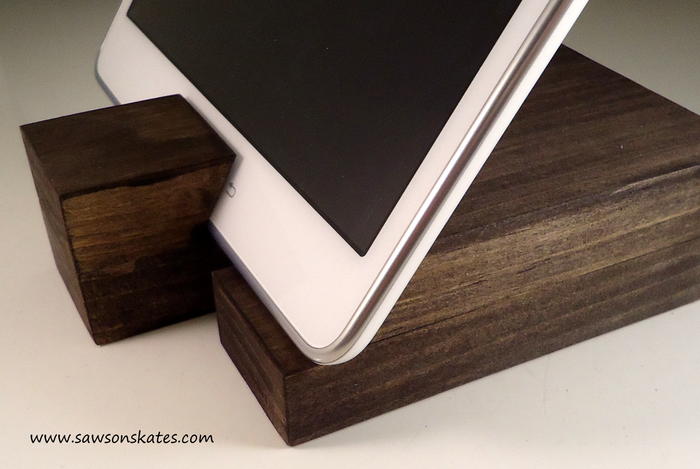 DIY Desk Makeover on a Budget | DIYIdeaCenter.com