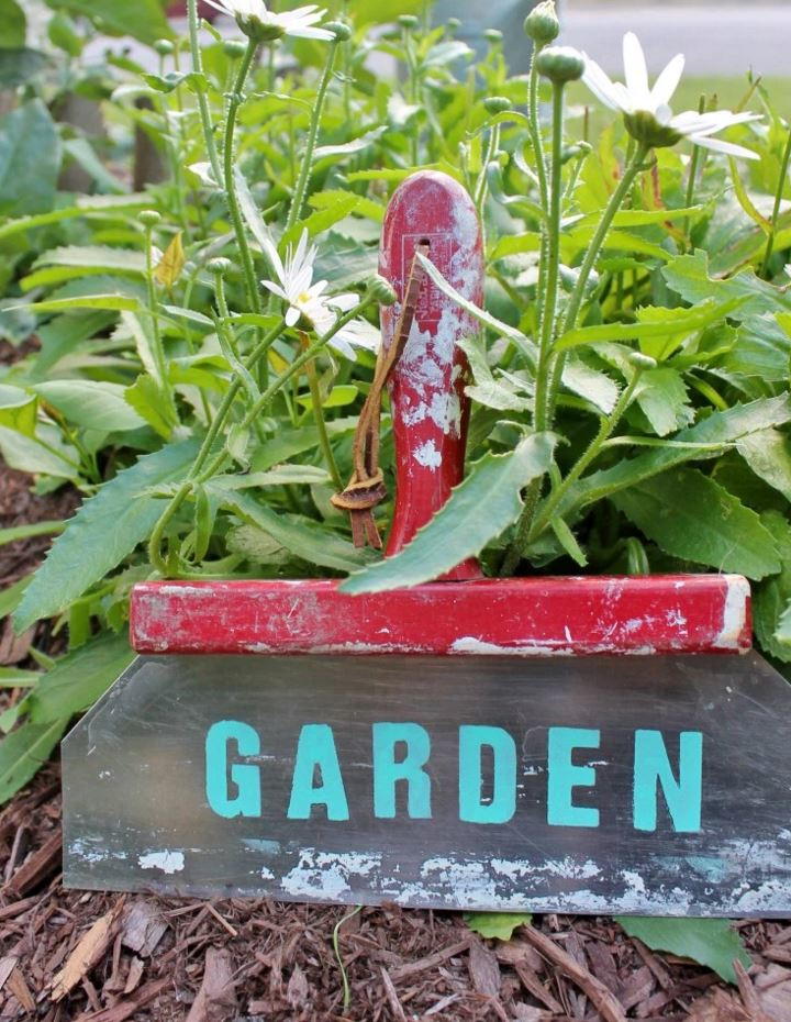 Upcycled Garden Tool Sign | AllFreeHolidayCrafts.com