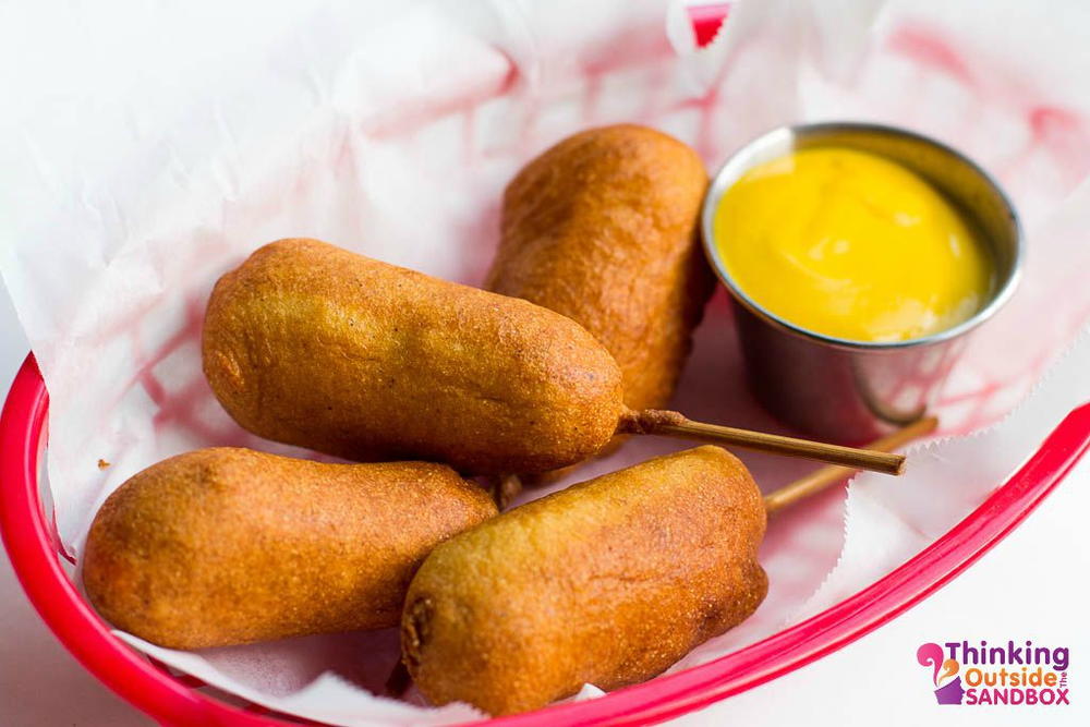 Homemade Mini Corn Dogs | RecipeLion.com