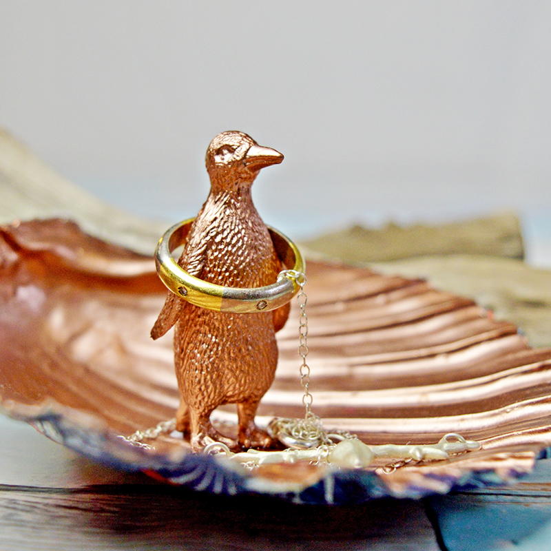 Gorgeous Scallop Shell Trinket Dishes | FaveCrafts.com