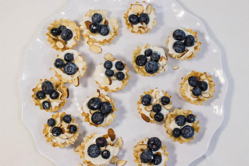 English Berry Tarts Appetizer Recipe | RecipeLion.com