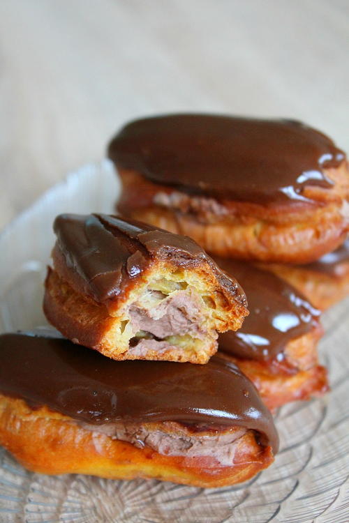 Mini Eclairs with Chocolate Pudding and Peanuts Recipe ...