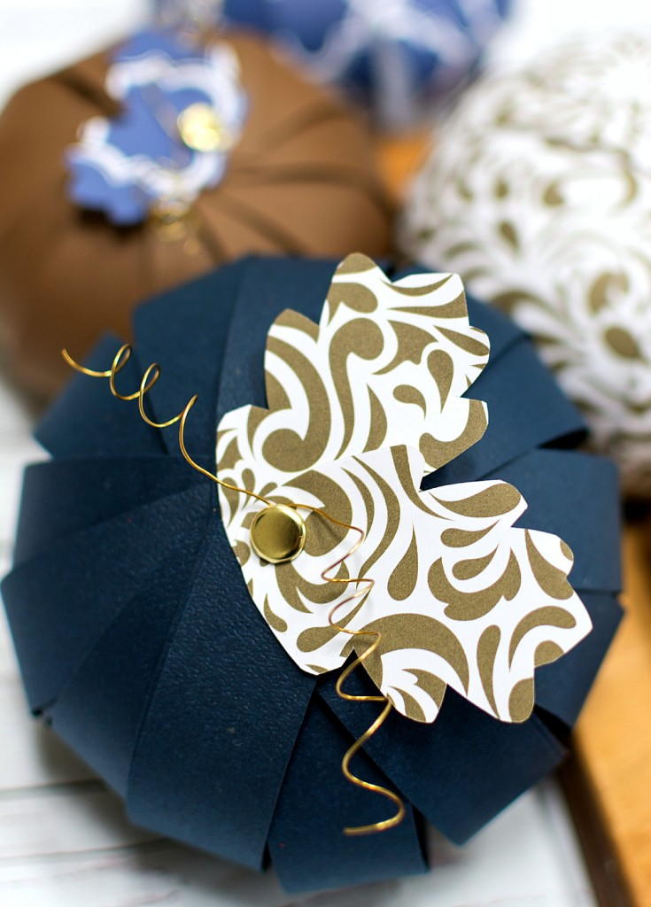 Cute Paper Pumpkin Template | FaveCrafts.com