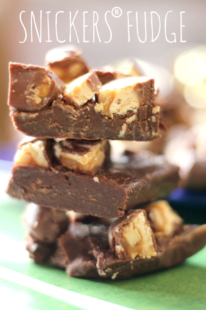 Snickers Chocolate Fudge | RecipeLion.com