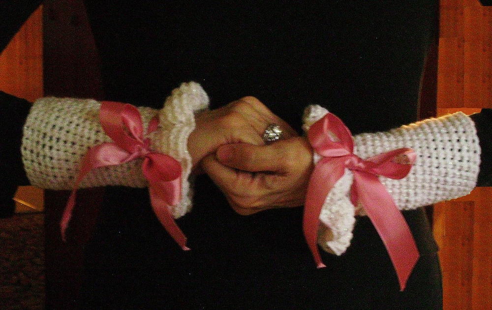 Ruffle Cuffs in Crochet | AllFreeCrochet.com