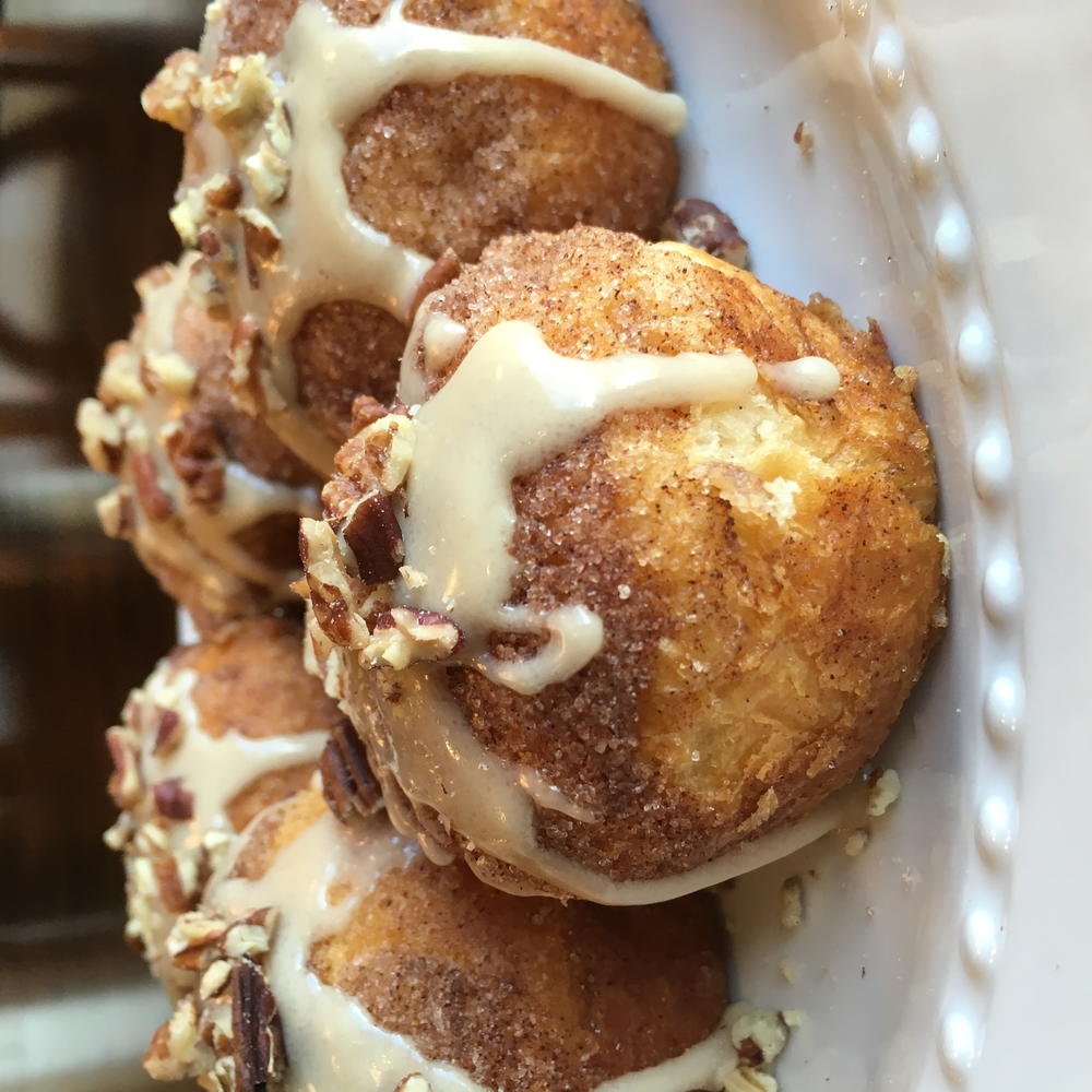 Magical Cinnamon Roll Bread | RecipeLion.com