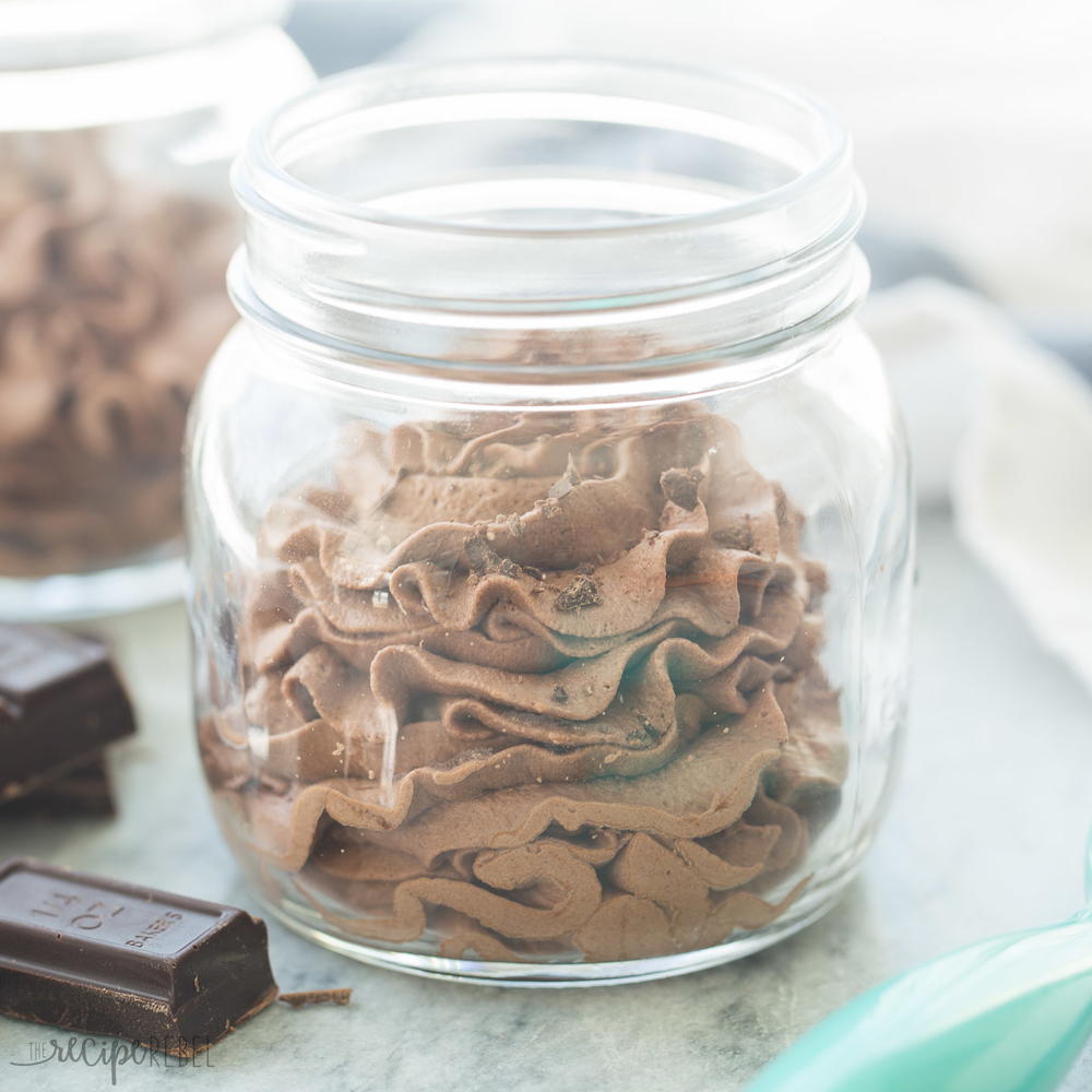 3 Ingredient Mason Jar Chocolate Mousse | RecipeLion.com