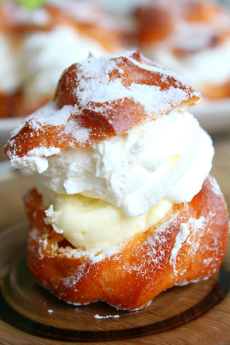 Choux a La Creme French Cream Puffs | AllFreeCopycatRecipes.com